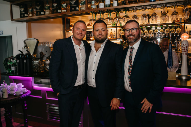 Andrea + Bryan // Dublin, Ireland // Medley - Blog