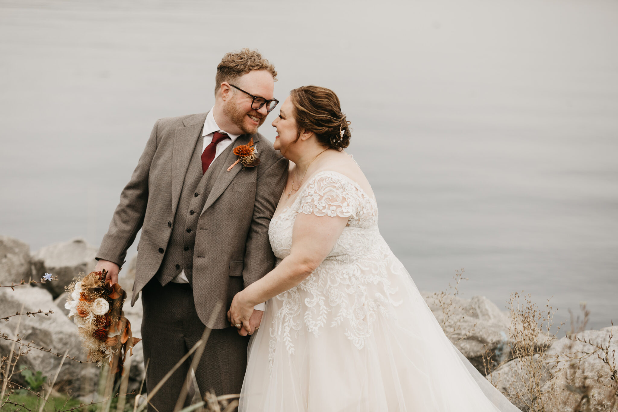 Kendra + Aaron // Seattle Elopement // Kingstreet Station Intimate ...